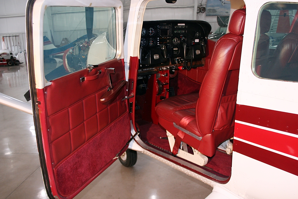 1976 Cessna 182 Skylane - Southern Wings Aircraft